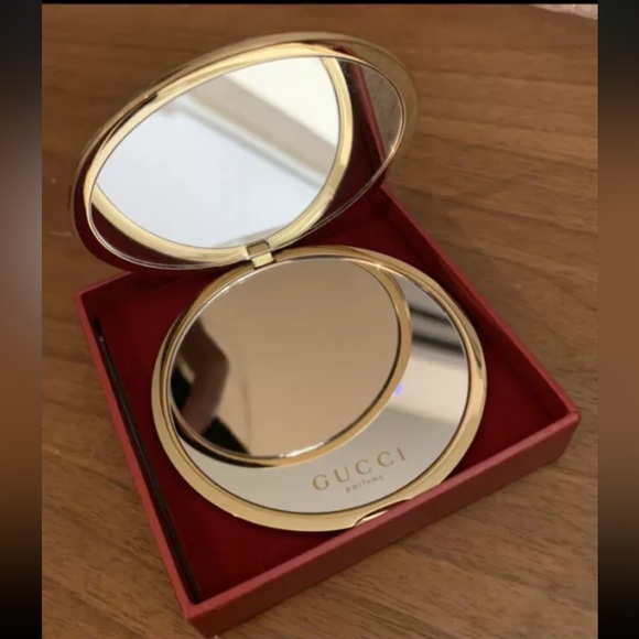 Gucci | Accessories | Copy Gucci Parfums Compact Mirror With Engraved ...